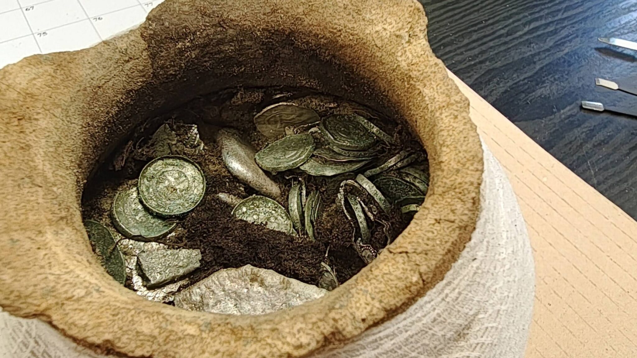 Skarby - czym są, ostatnie odkrycia | Archeologia Żywa
